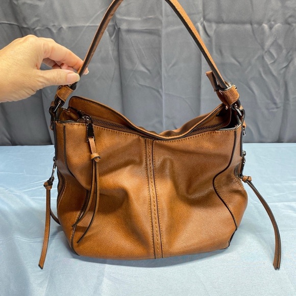 Realer | Bags | Realer Faux Leather Shoulder Hobo Bag | Poshmark